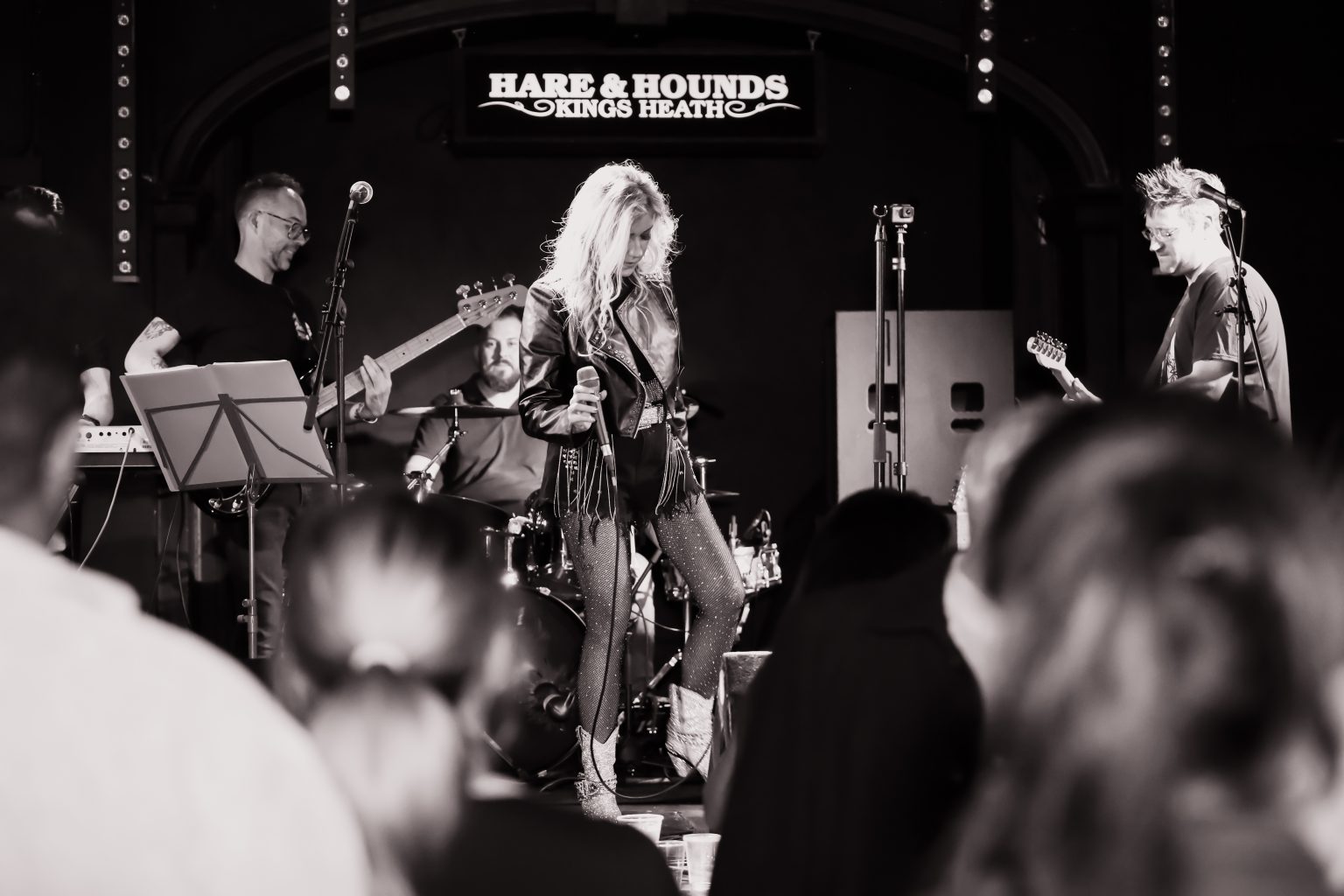 Laura Aston: Travelling on a Country Road. - Rock The Joint Magazine