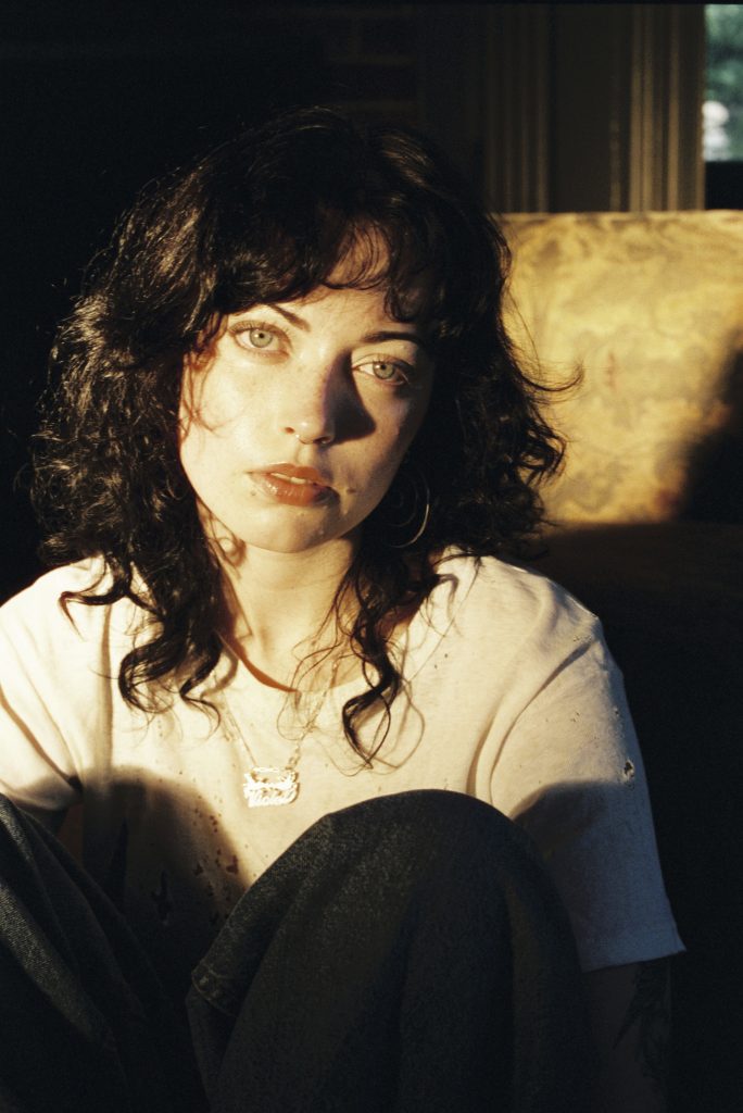 Violet Grohl, “Thum” and “Applefish” reviewed - Rock The Joint Magazine